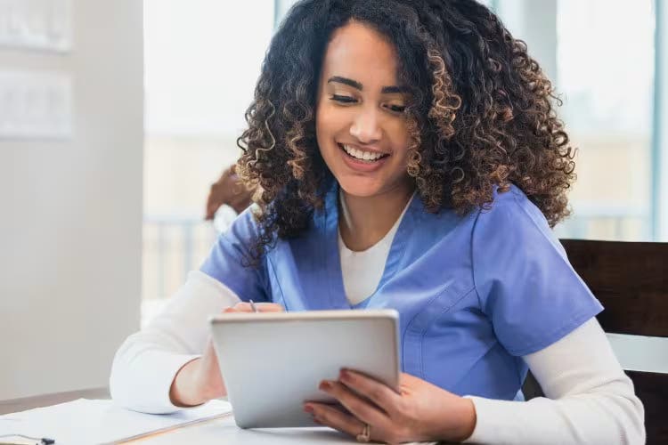 Pros and Cons of Social Media for Nursing Professionals | Bradley ...